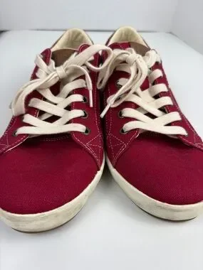 Taos Footwear | Shoes | Taos Red Canvas Star Burst Sneakers White Soles ...